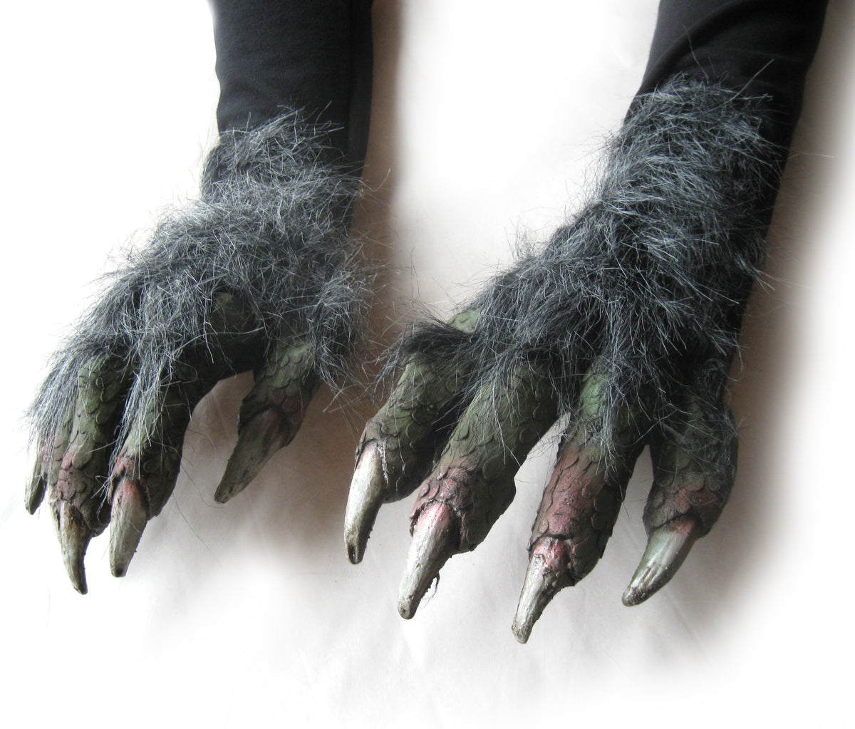 Wolf Claw Gloves